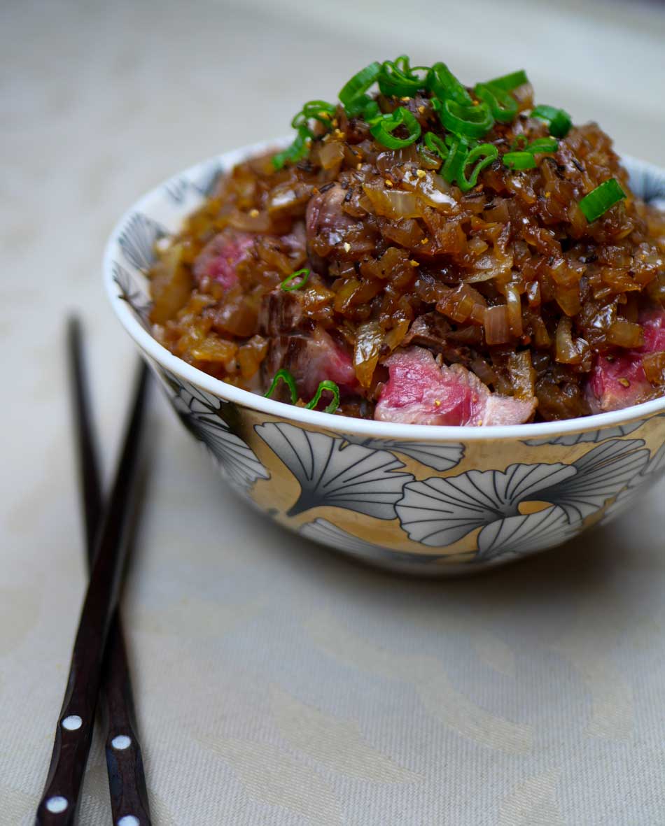 Recette du Donburi steak Chaliapion | Gin Kmitsune